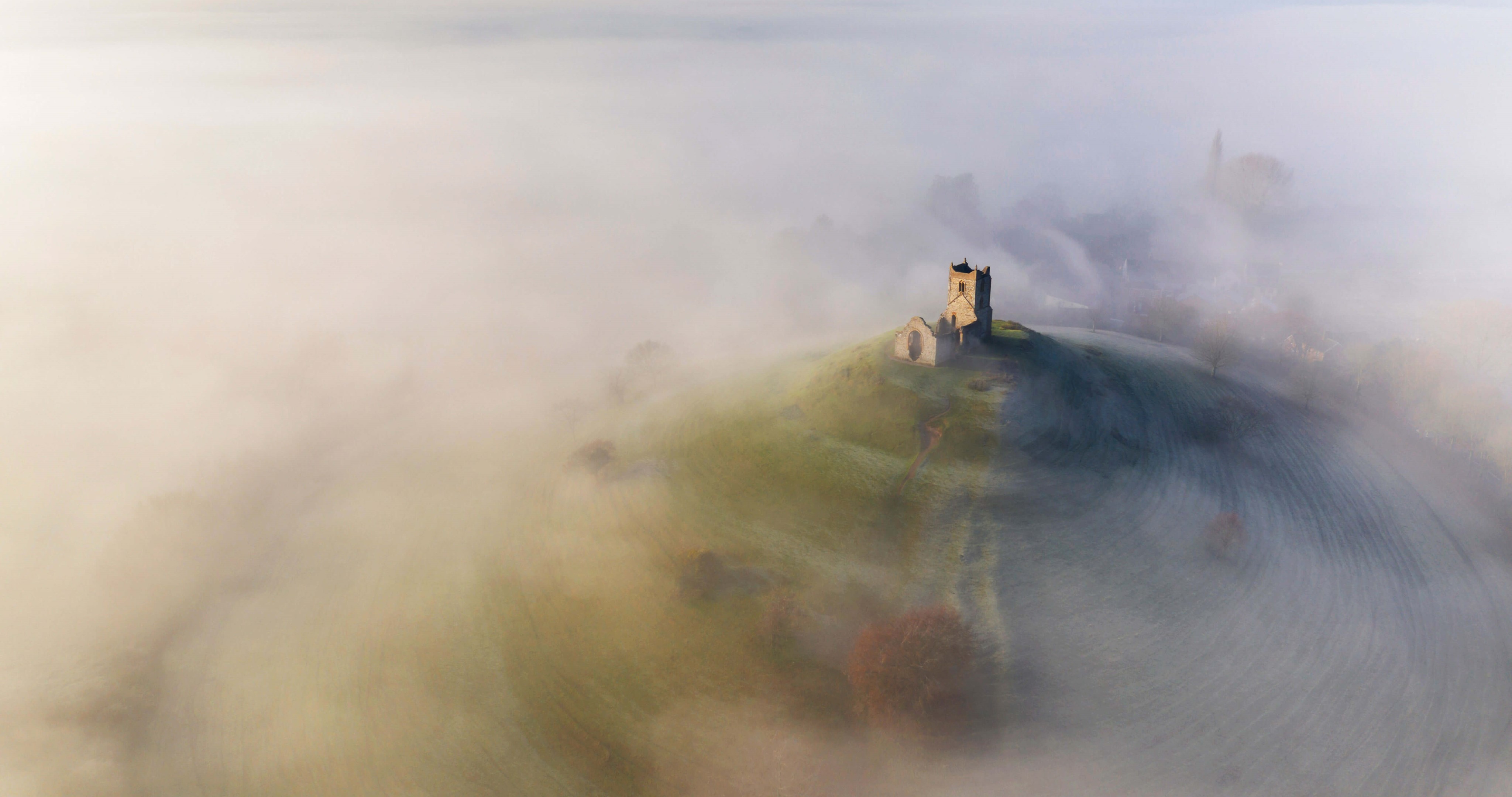 A lookout on the Levels by Microsoft | Wallpapers | WallpaperHub