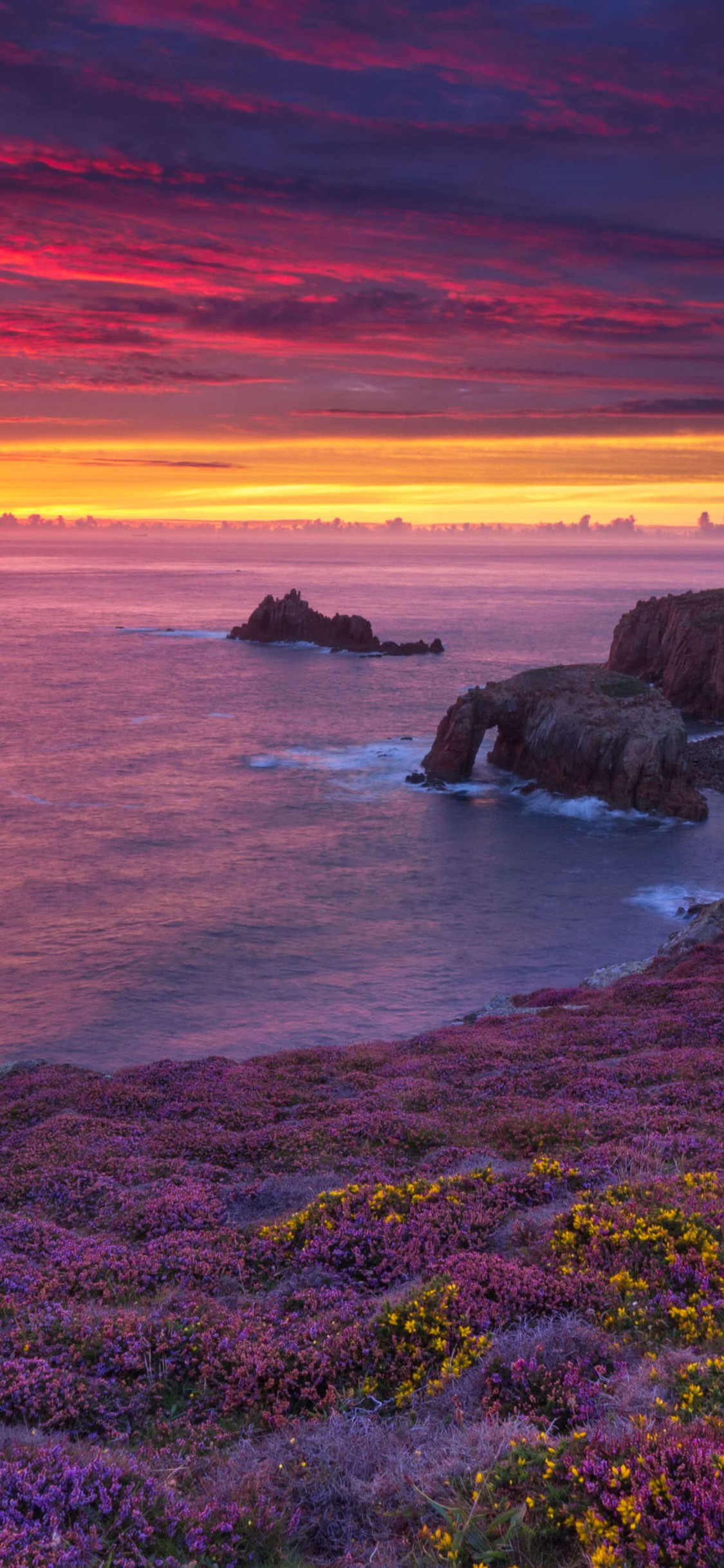 The sun sets in the West by Microsoft | Wallpapers | WallpaperHub