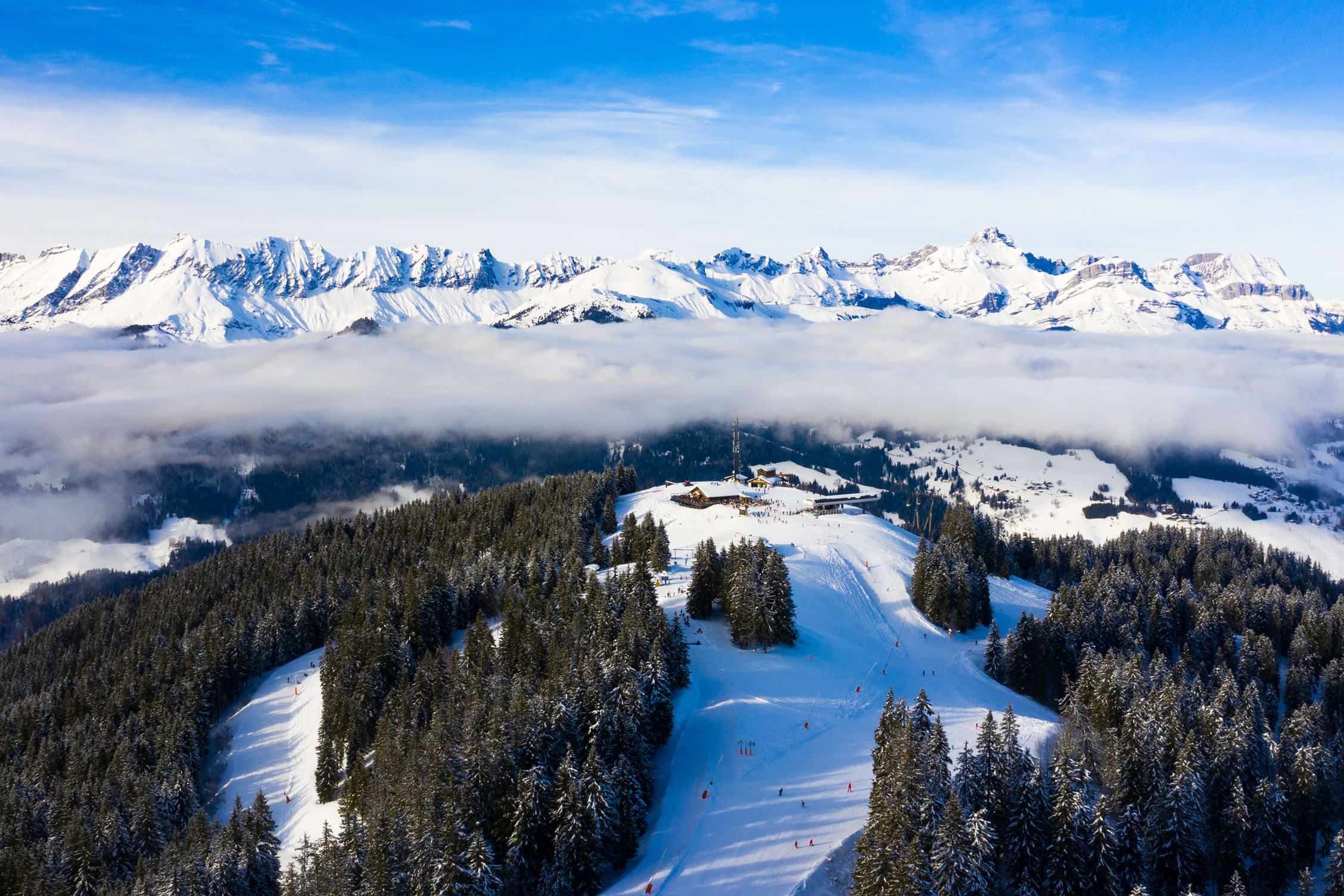Domaine skiable de Megève dans les Alpes françaises by Microsoft ...