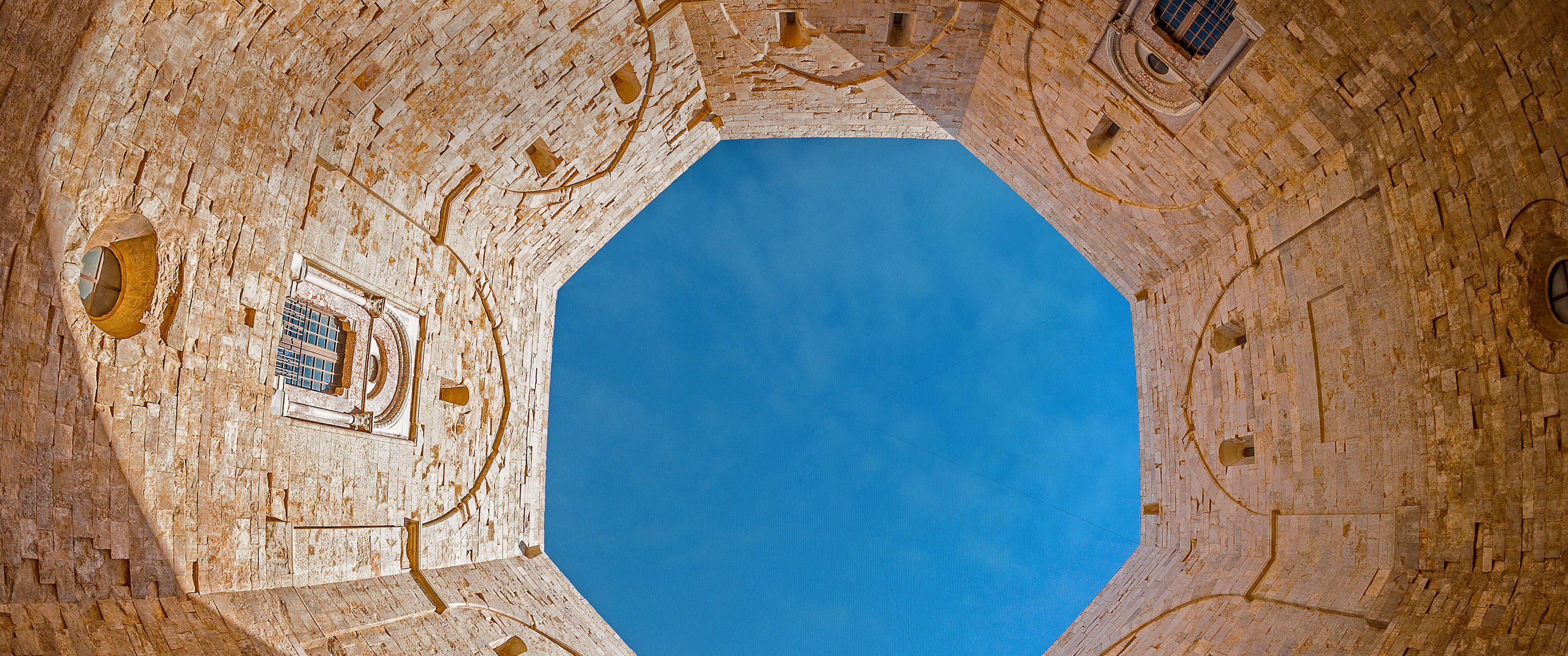 An octagonal architectural treasure by Microsoft | Wallpapers ...