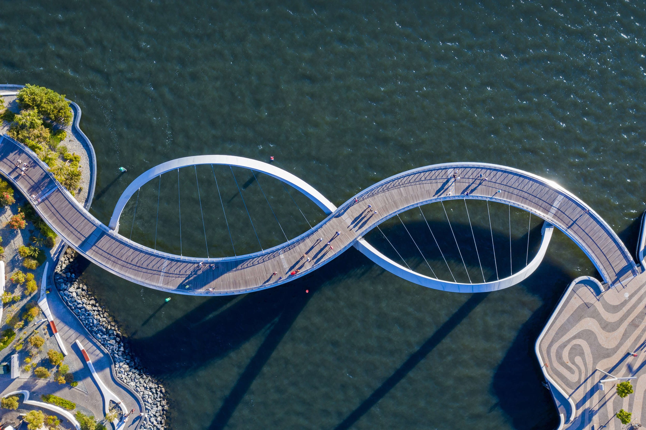 Bridge to infinity by Microsoft | Wallpapers | WallpaperHub