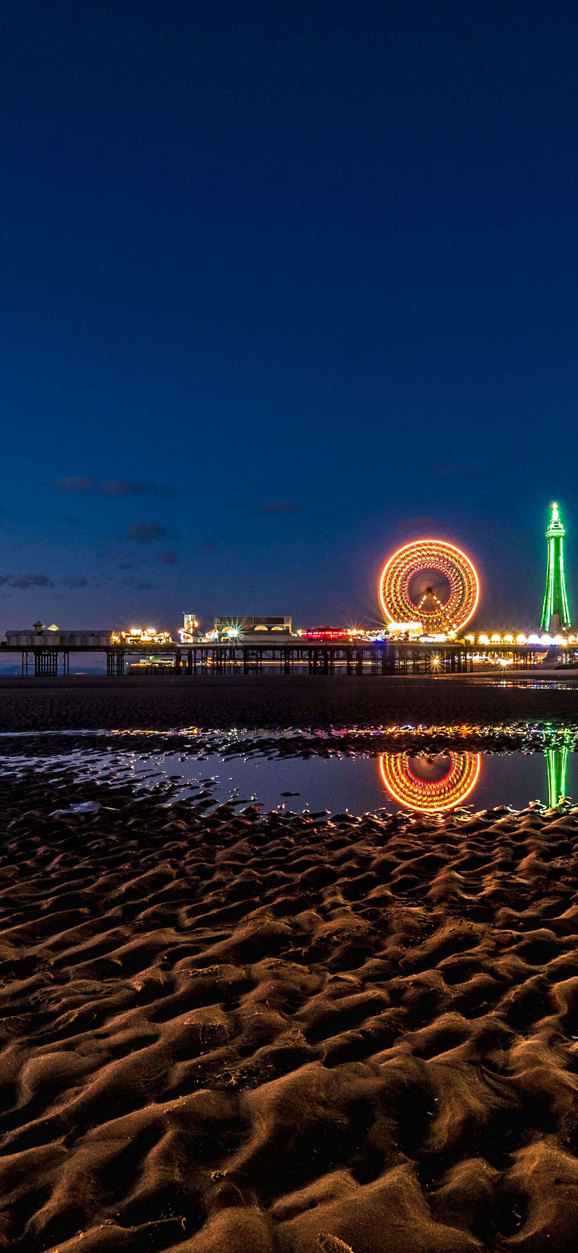 Blackpool’s light fantastic by Microsoft | Wallpapers | WallpaperHub