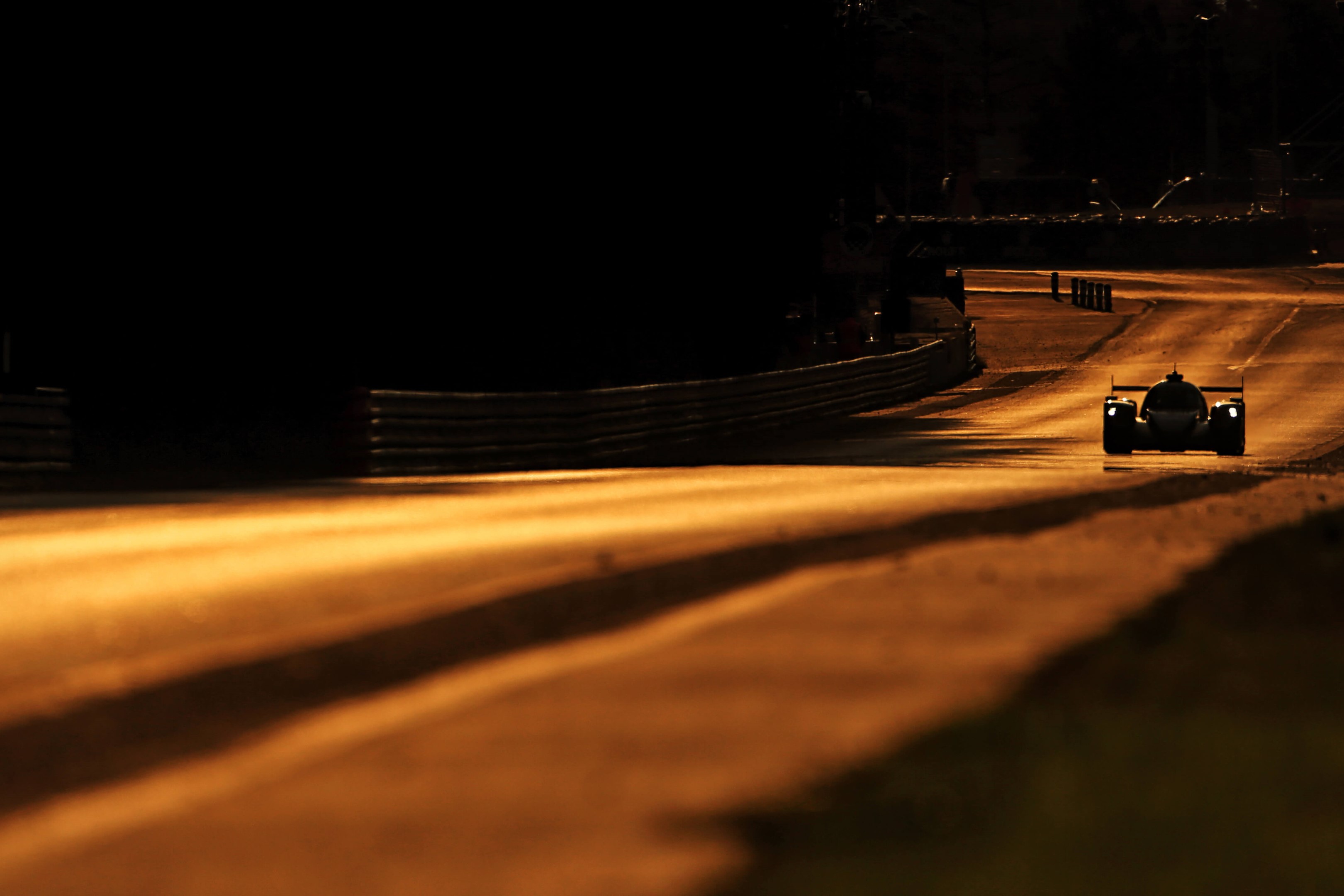 Vroum, Vroum ! by Microsoft | Wallpapers | WallpaperHub