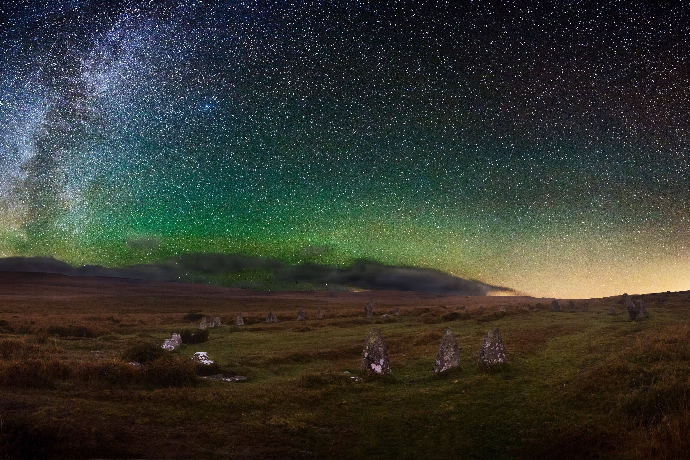 Stars over Dartmoor by Microsoft | Wallpapers | WallpaperHub