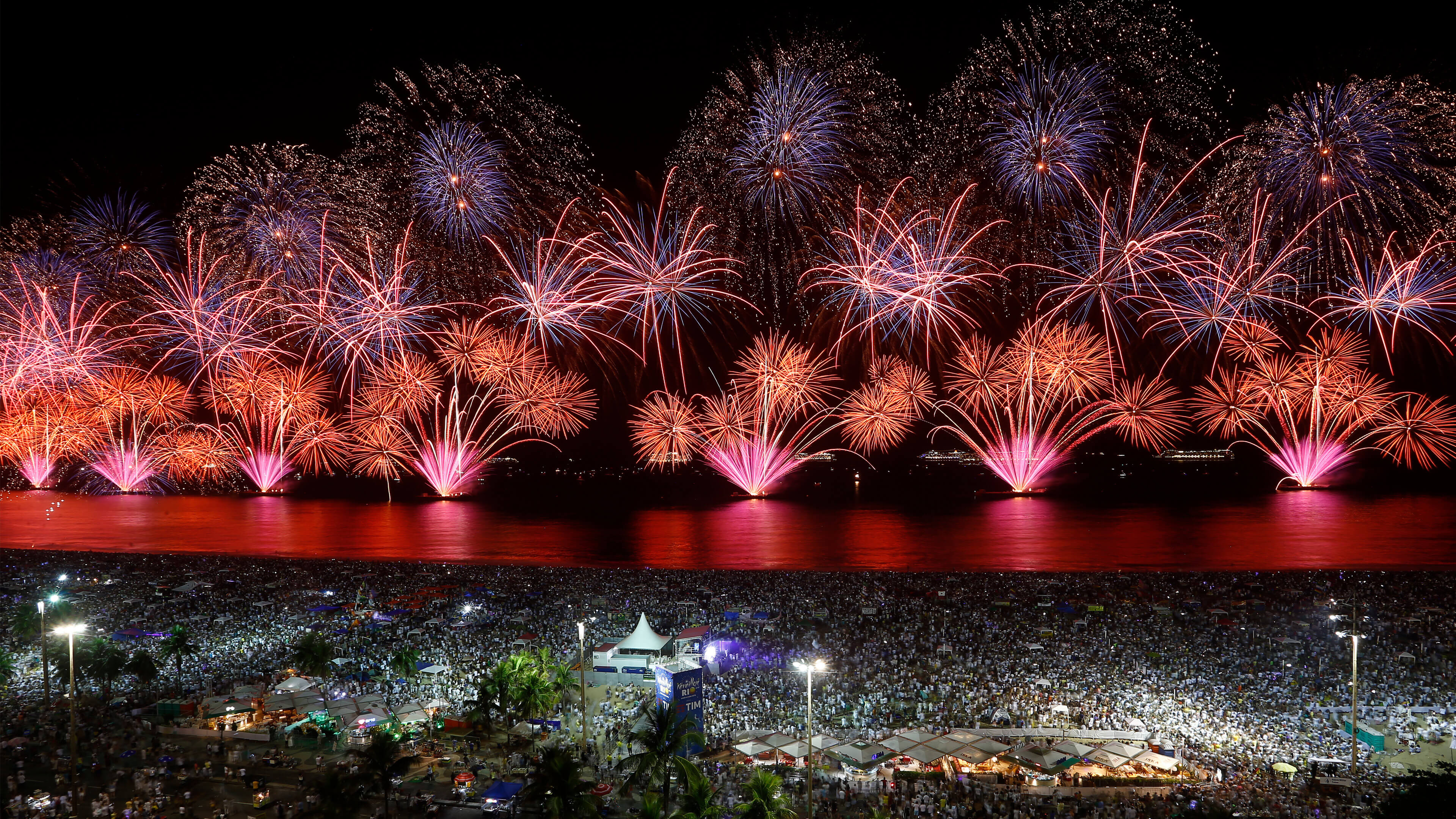 Midnight in Rio by Microsoft | Wallpapers | WallpaperHub