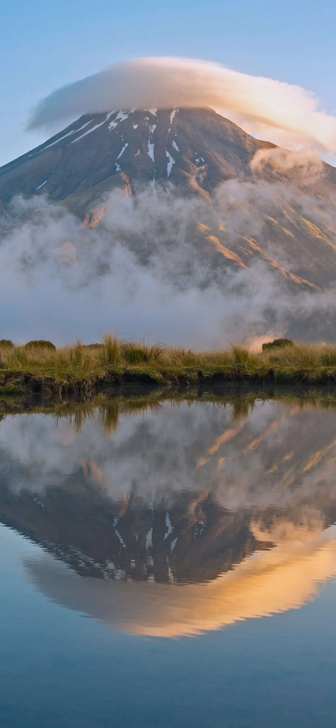 New Zealand's loneliest mountain by Microsoft | Wallpapers | WallpaperHub